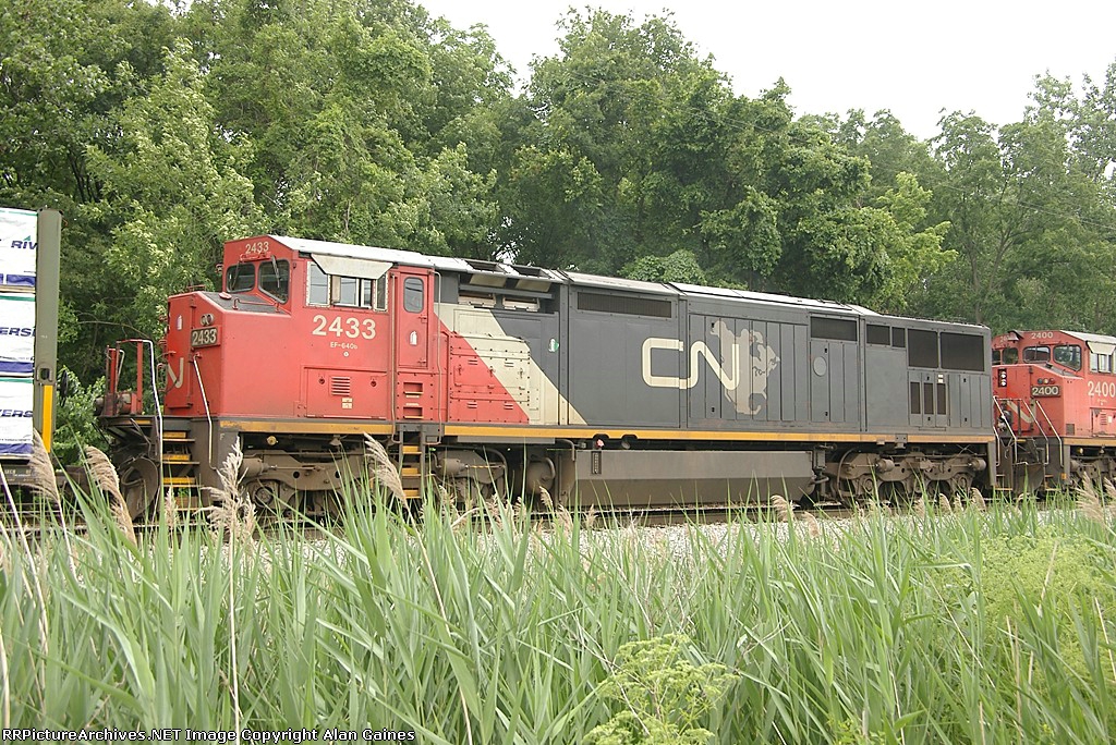 CN C40-8m 2433